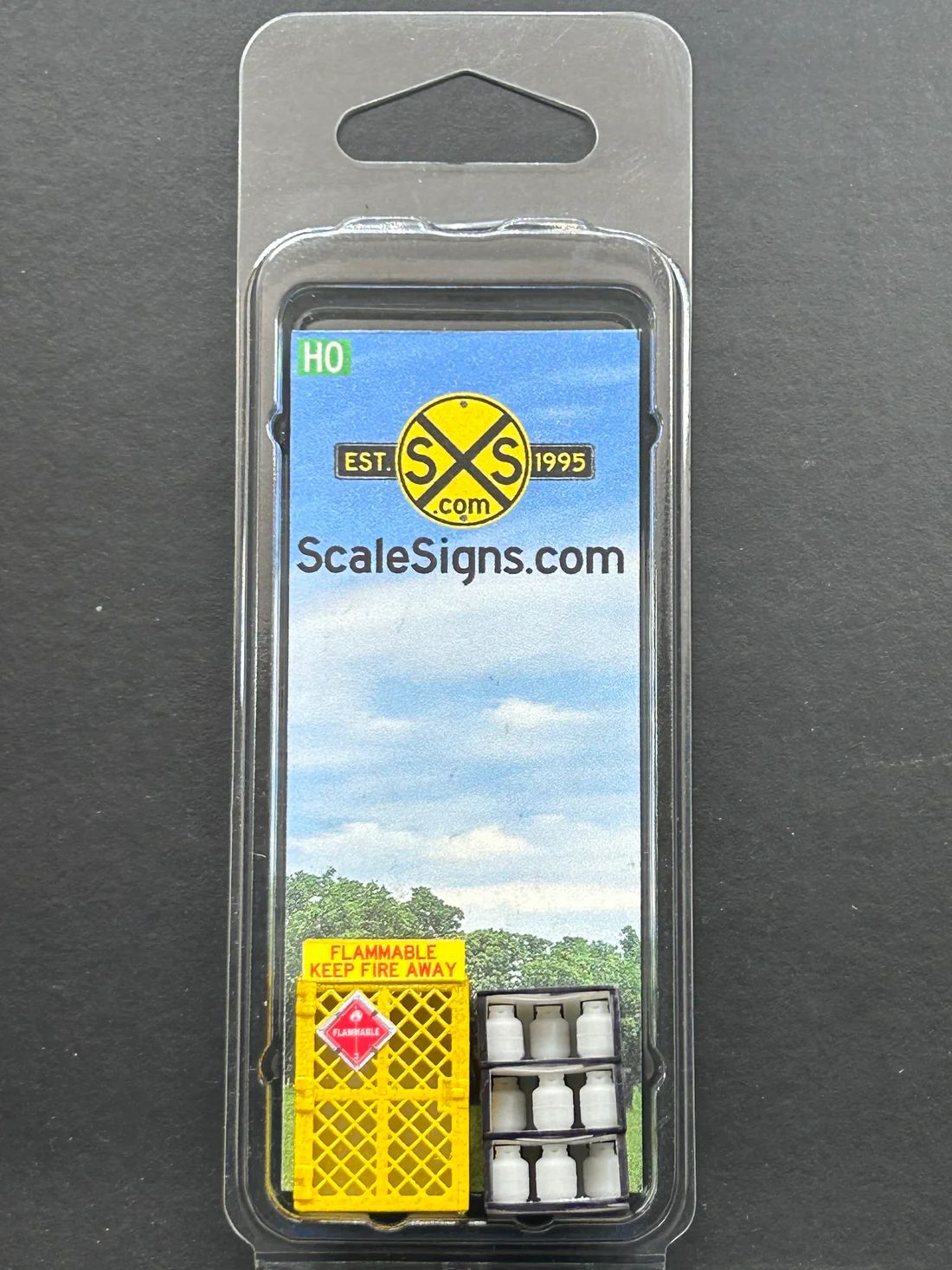 Scale Signs Propane bottles Yellow | Marty's Train Shed